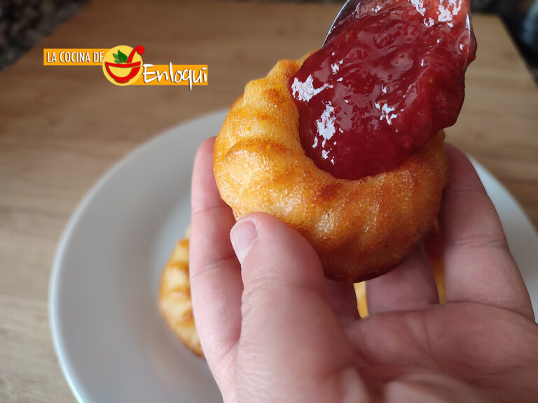 Babá al ron, un postre para una ocasión especial - La Cocina de Enloqui